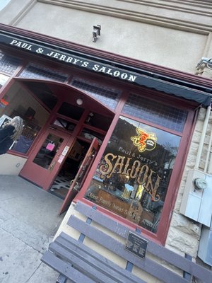PAUL & JERRYS SALOON - Updated October 2025 - 34 Photos & 51 Reviews ...