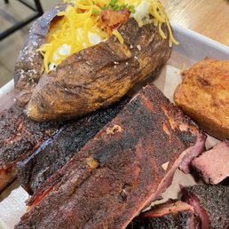 CLARK CREW BBQ - Updated December 2024 - 675 Photos & 761 Reviews ...