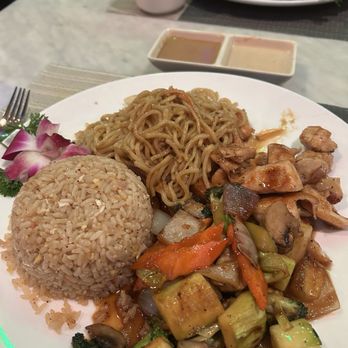 SAKE BON - Updated December 2025 - 210 Photos & 153 Reviews - 15 Park ...