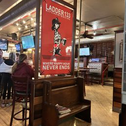 LADDER 133 SPORTS KITCHEN & SOCIAL - Updated December 2025 - 275 Photos ...