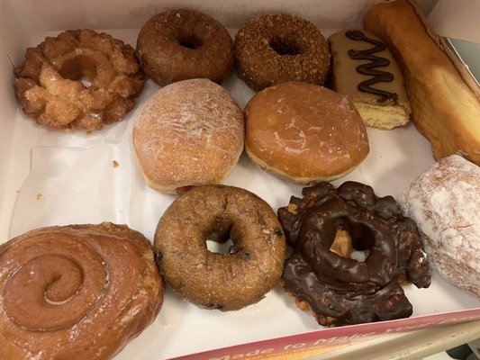 SESAME DONUTS - SHERWOOD - Updated December 2025 - 13 Photos & 55 ...