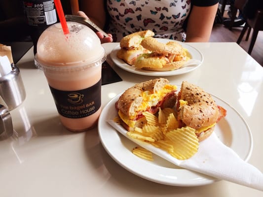 THE BAGEL BAR COFFEE HOUSE - Updated December 2024 - 17 Photos & 23 ...