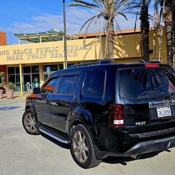 MARK TWAIN NEIGHBORHOOD LIBRARY - Updated October 2025 - 18 Photos & 24 ...