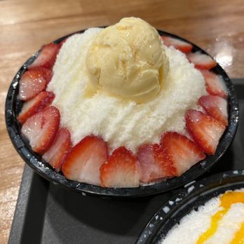 DELUNA DESSERT CAFE - Updated July 2024 - 607 Photos & 299 Reviews ...