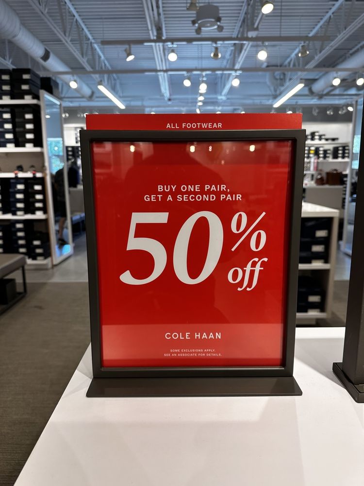 COLE HAAN - Updated October 2025 - 10 Photos - 1650 Premium Outlets Blvd, Aurora, Illinois ...