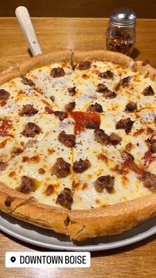 CHICAGO CONNECTION - DOWNTOWN - Updated December 2025 - 54 Photos & 72 ...