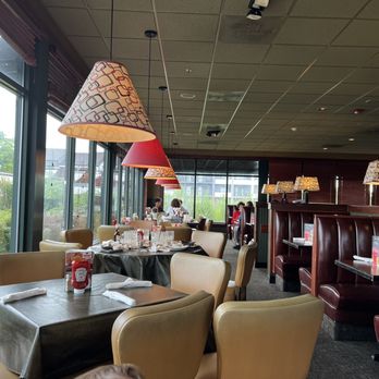 RUBY TUESDAY - Updated June 2025 - 74 Photos & 100 Reviews - 6405 ...