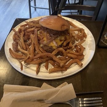 WAYNE ALE HOUSE & PIZZA - Updated August 2024 - 65 Photos & 57 Reviews ...