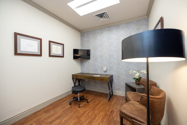 JANIGA MDS PLASTIC SURGERY & COSMETIC CENTER - Updated September 2025 ...