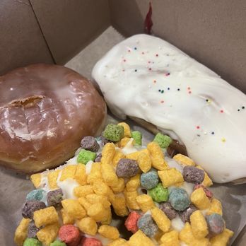VOODOO DOUGHNUT - Updated December 2025 - 2835 Photos & 2121 Reviews ...