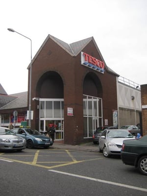 TESCO METRO - Updated December 2025 - 10 Photos & 14 Reviews - Upper ...