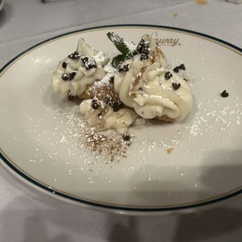 ANTHONY’S RUNWAY 84 - Updated May 2024 - 992 Photos & 797 Reviews - 330 ...