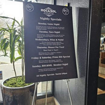 ROC & SOL DINER - Updated May 2024 - 589 Photos & 294 Reviews - 1825 ...