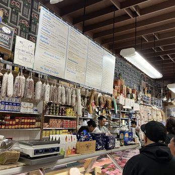 MOLINARI DELICATESSEN - Updated May 2024 - 1313 Photos & 1397 Reviews ...