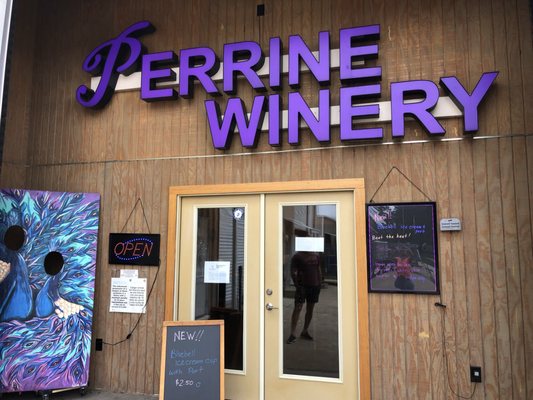 PERRINE WINERY - 35 Photos & 26 Reviews - Wineries - 11405 N Dowling Rd ...