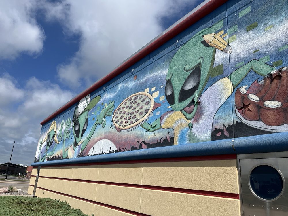 SPACE ALIENS GRILL & BAR - Updated September 2025 - 116 Photos & 128 ...