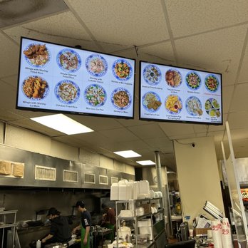 2000 CAFE - Updated December 2025 - 23 Photos & 46 Reviews - 3880 Kings ...