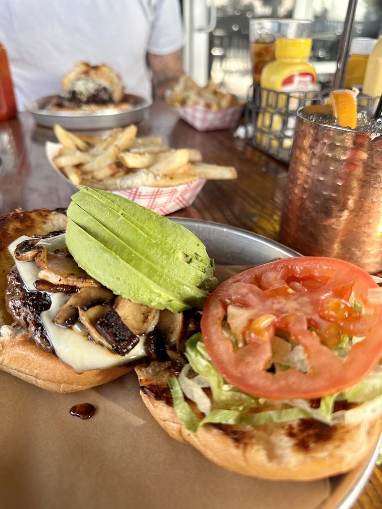 TORO BURGER BAR - Updated September 2025 - 93 Photos & 103 Reviews ...