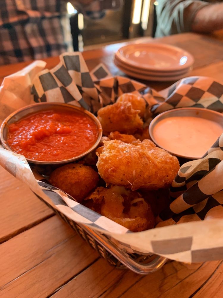 OVERLAND RESTAURANT & PUB - 428 Photos & 380 Reviews - Pubs - 1451 US ...