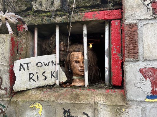 GREENBACK CASTLE - Updated August 2025 - 27 Photos - 250 Lee Shirley Rd ...