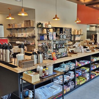 RHINO MARKET & DELI - Updated April 2024 - 32 Photos & 18 Reviews ...