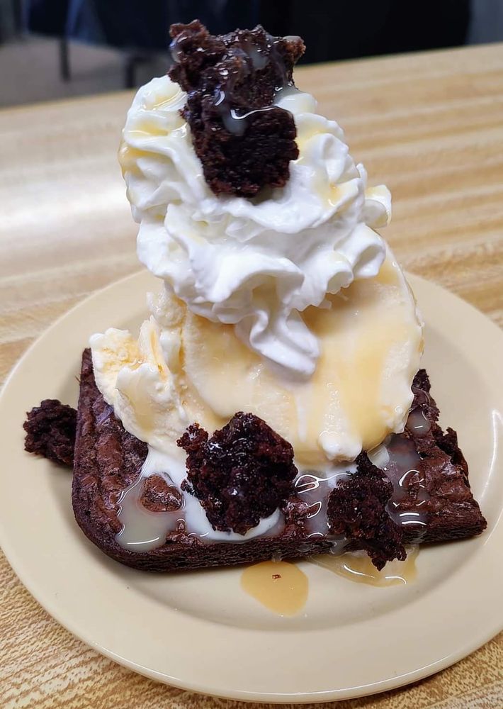 VIC’S TOUCHDOWN GRILL - Updated October 2025 - 58 Photos & 17 Reviews ...