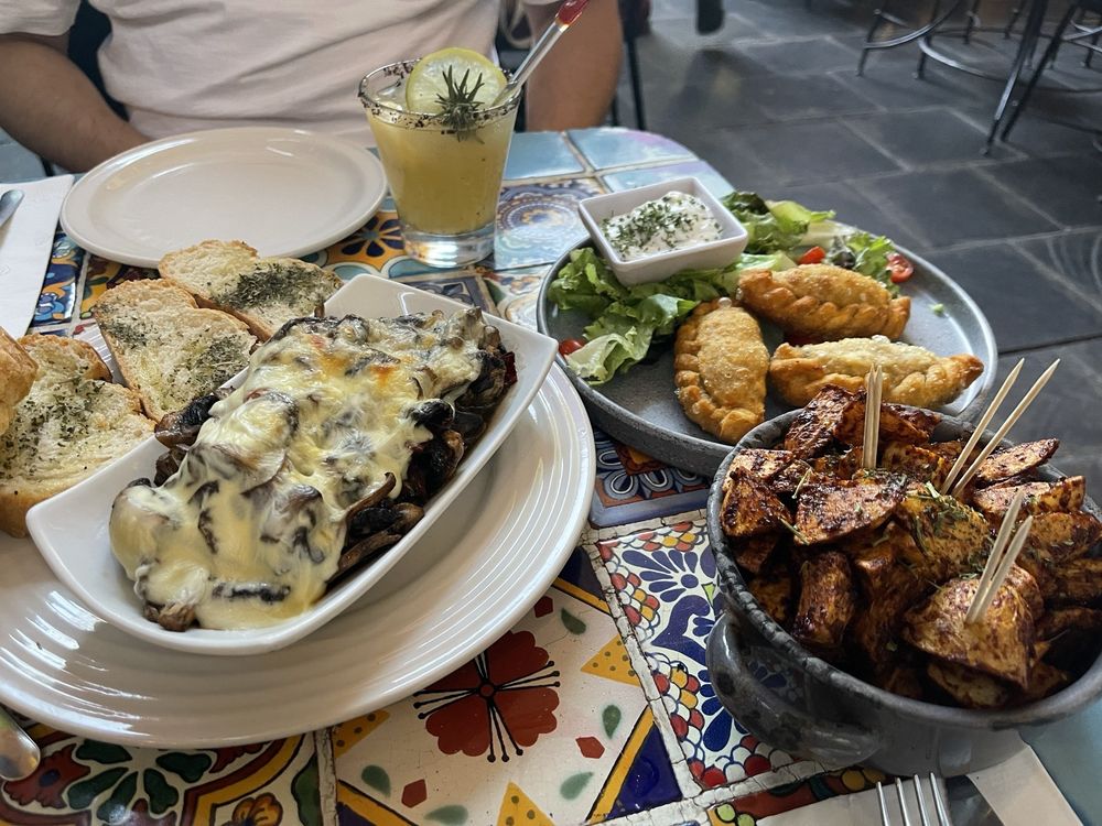 LA MATA TINTA - Updated October 2025 - 52 Photos & 23 Reviews - Calle ...