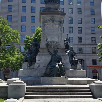 LE SQUARE PHILLIPS - Updated September 2024 - 89 Photos & 70 Reviews ...