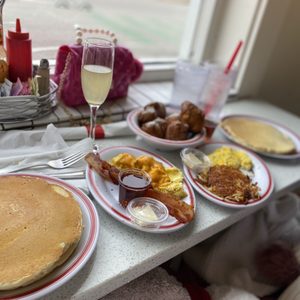 THE SECOND LINE - 350 Photos & 344 Reviews - Cajun/Creole - 2144 Monroe ...