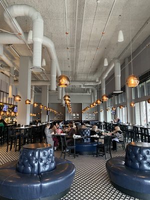 SUMMIT GRILL - Updated January 2026 - 421 Photos & 367 Reviews - 501 NE 70th St, Gladstone ...