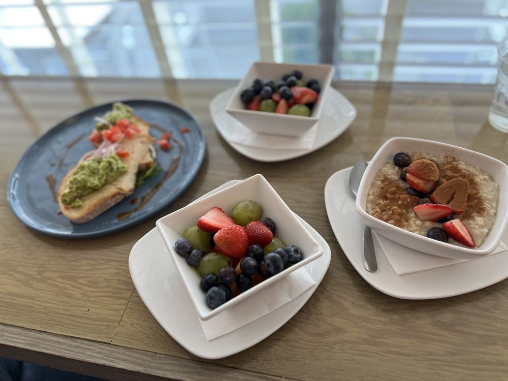 SHOREDOG CAFE - Updated January 2026 - 204 Photos & 101 Reviews - 435-B ...