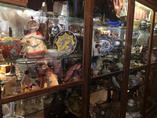 ANASTACIA’S ANTIQUES - 32 Photos & 34 Reviews - 617 Bainbridge St ...