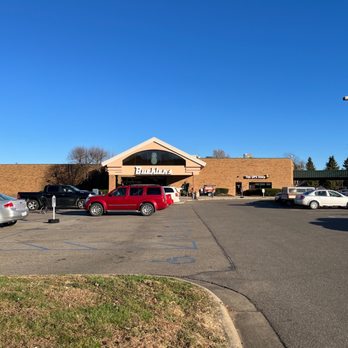 BUEHLER FRESH FOOD - COSHOCTON - Updated December 2025 - 19 Photos ...