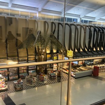 GEORGE BUSH INTERCONTINENTAL AIRPORT - TERMINAL E - Updated May 2025 ...