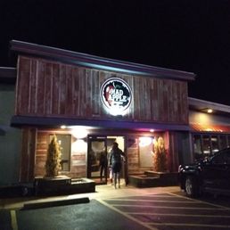 THE MAD APPLE BURGER & BILLIARD - Updated October 2025 - 70 Photos ...