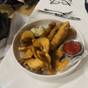 CHELSEA CHOWDER HOUSE & BAR - Updated December 2025 - 667 Photos & 418 ...