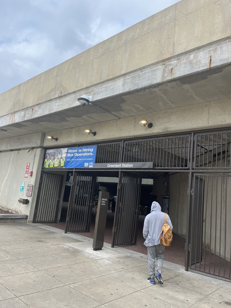 GREENBELT METRO STATION - 47 Photos & 29 Reviews - 5717 Greenbelt Metro ...