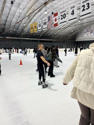 LA KINGS ICELAND AT PARAMOUNT - Updated October 2025 - 101 Photos & 73 ...