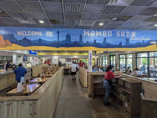 MAMBO SEAFOOD - MEDICAL CENTER - Updated December 2025 - 312 Photos ...