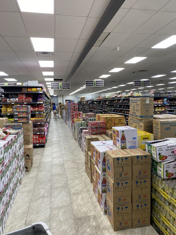 Lucky Market Wichita Ks