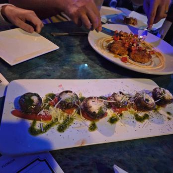 TRIDENT RESTAURANT - Updated June 2025 - 128 Photos & 60 Reviews - 107 ...