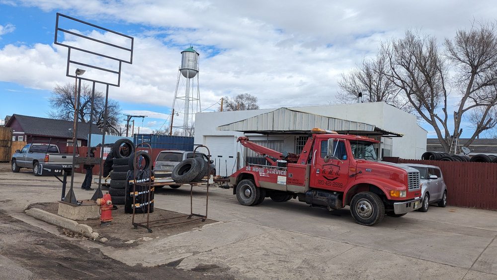 ONE MAN SHOP TOWING - Updated December 2025 - 20 Photos - las animas ...