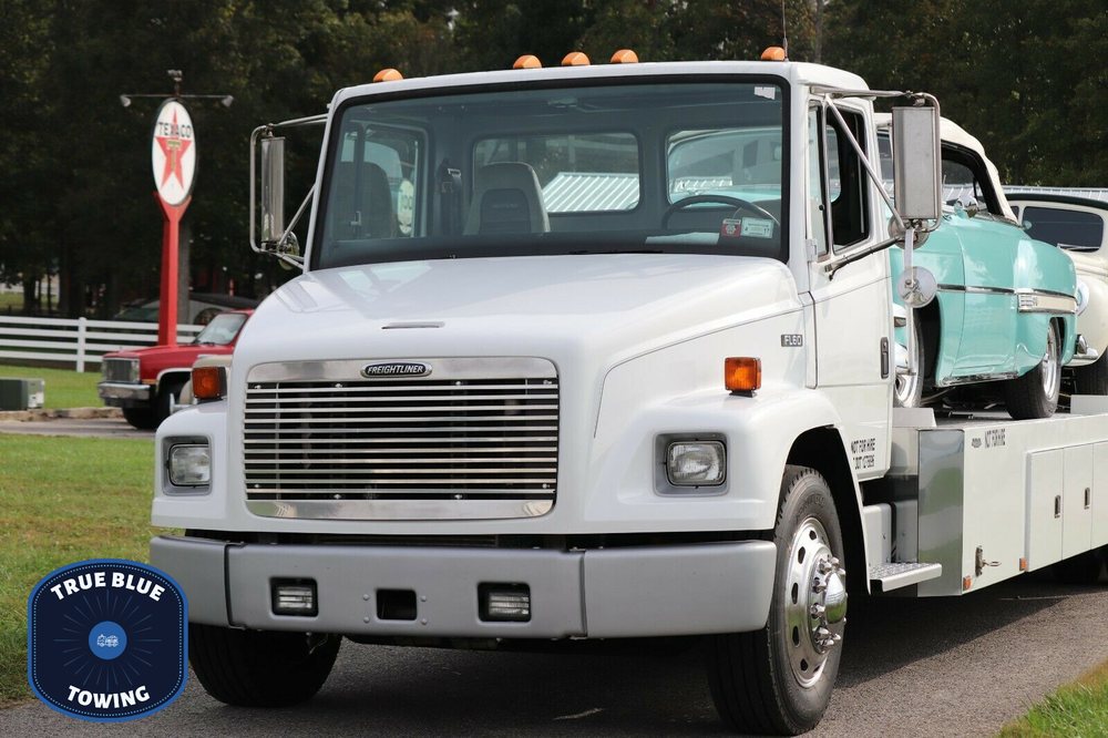 TRUE BLUE TOWING - Updated August 2025 - 10 Photos - 2305 E Sahara Ave ...