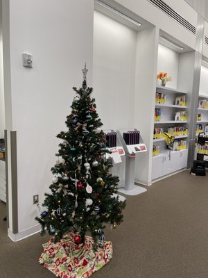 ROBINSON WESTCHASE NEIGHBORHOOD LIBRARY - Updated December 2025 - 62 ...