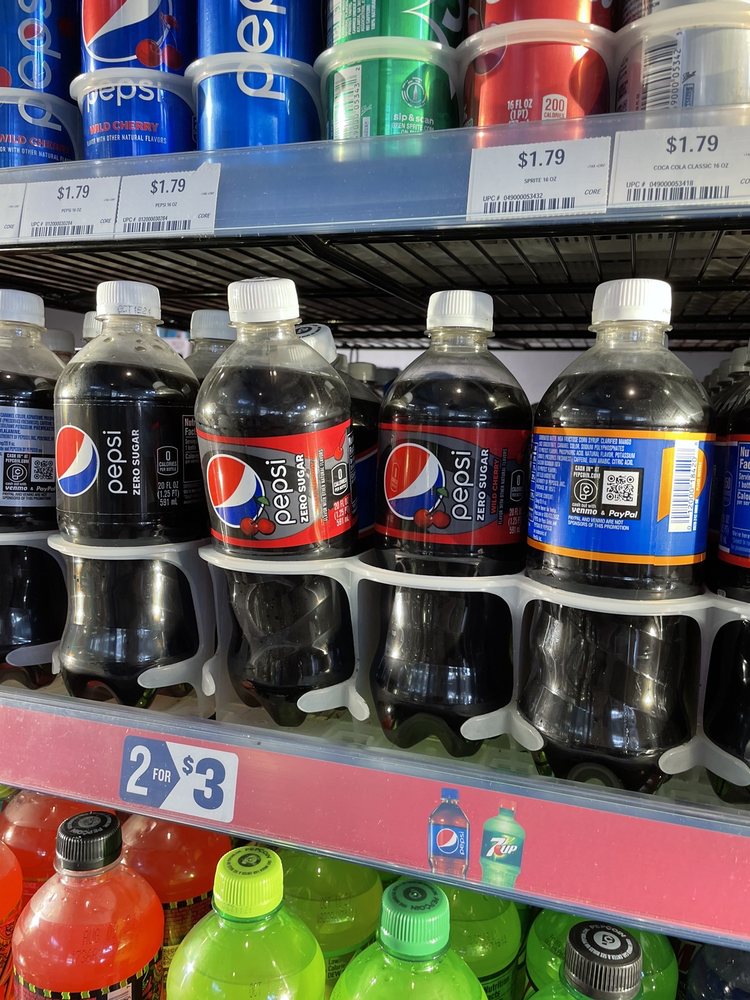 WOODWARD PARK ARCO AM/PM - Updated July 2025 - 34 Photos & 24 Reviews ...