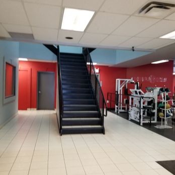 CRUNCH FITNESS - Updated December 2025 - 26 Photos - 150 Holiday Inn ...