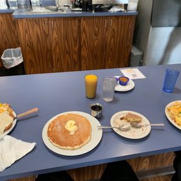 BEACH BREAK CAFE - 2500 Photos & 3372 Reviews - 1802 S Coast Hwy ...