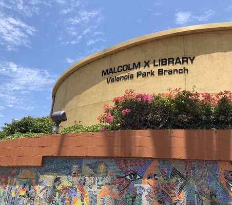 VALENCIA PARK - MALCOLM X LIBRARY - 70 Photos & 21 Reviews - 5148 ...
