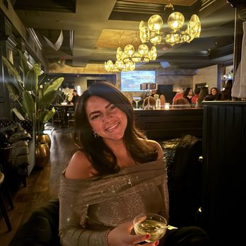 D16 - Updated December 2025 - 11 Photos & 10 Reviews - 955 Boylston St ...