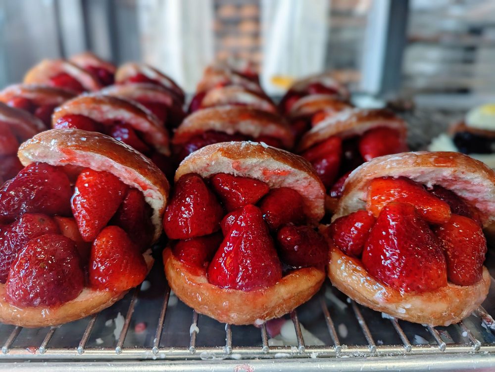 THE DONUT MAN - Updated September 2024 - 1317 Photos & 499 Reviews ...